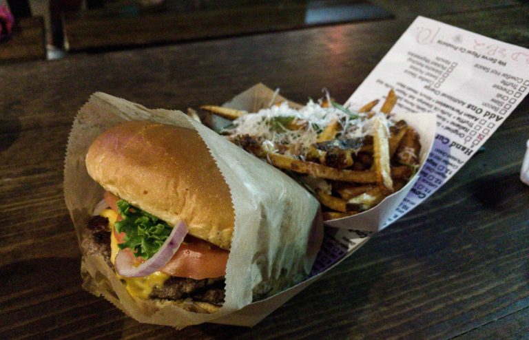 Review #81 – Cow Bar Burgers & Fries (Raleigh, NC) – The Straight Beef